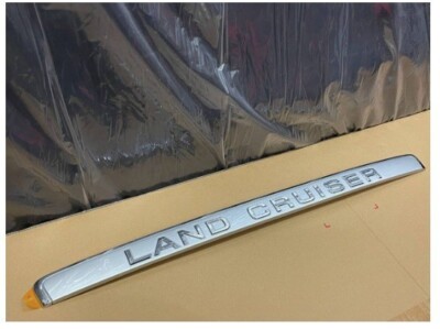 TOYOTA Genuine LAND CRUISER 100 75441-60500-B1 BACK Rear DOOR NAME ...