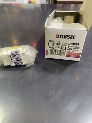Clipsal 30 Series 16A Intermediate Push Button Switch Mechanism | 30PBI ...