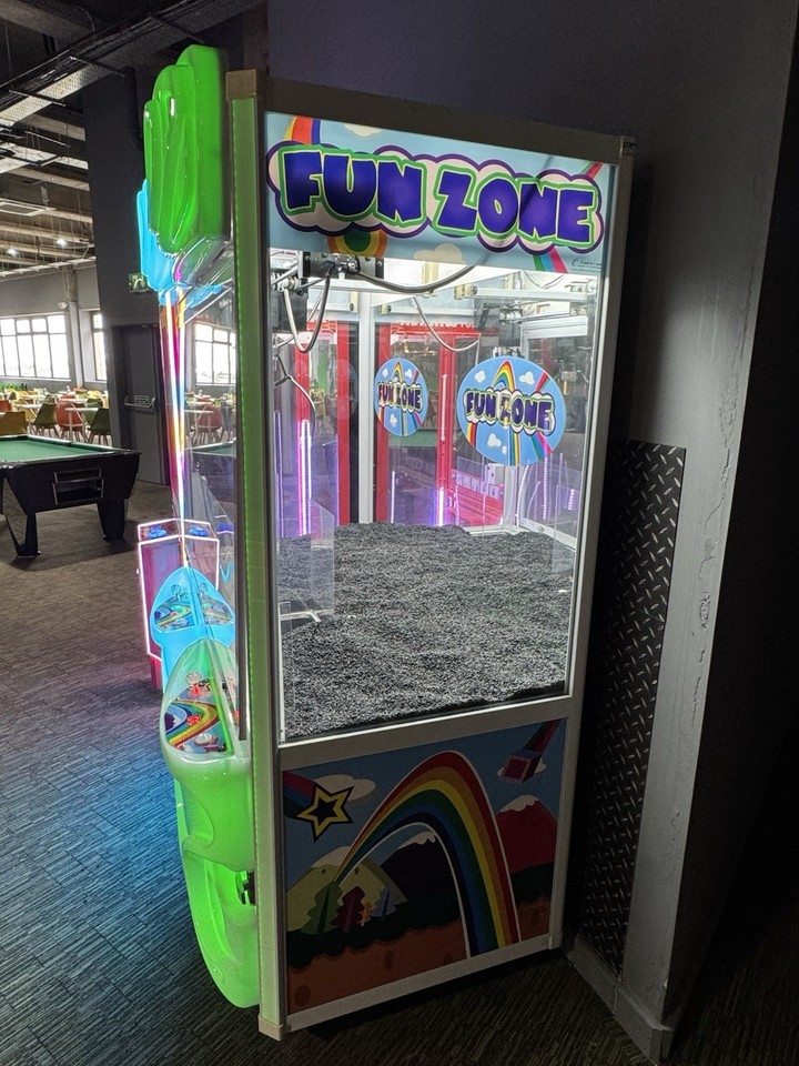 FUN ZONE! 2 PLAYER ARCADE TOY GRABBER MACHINE- TOY CLAW AMUSEMENT PRIZE ...