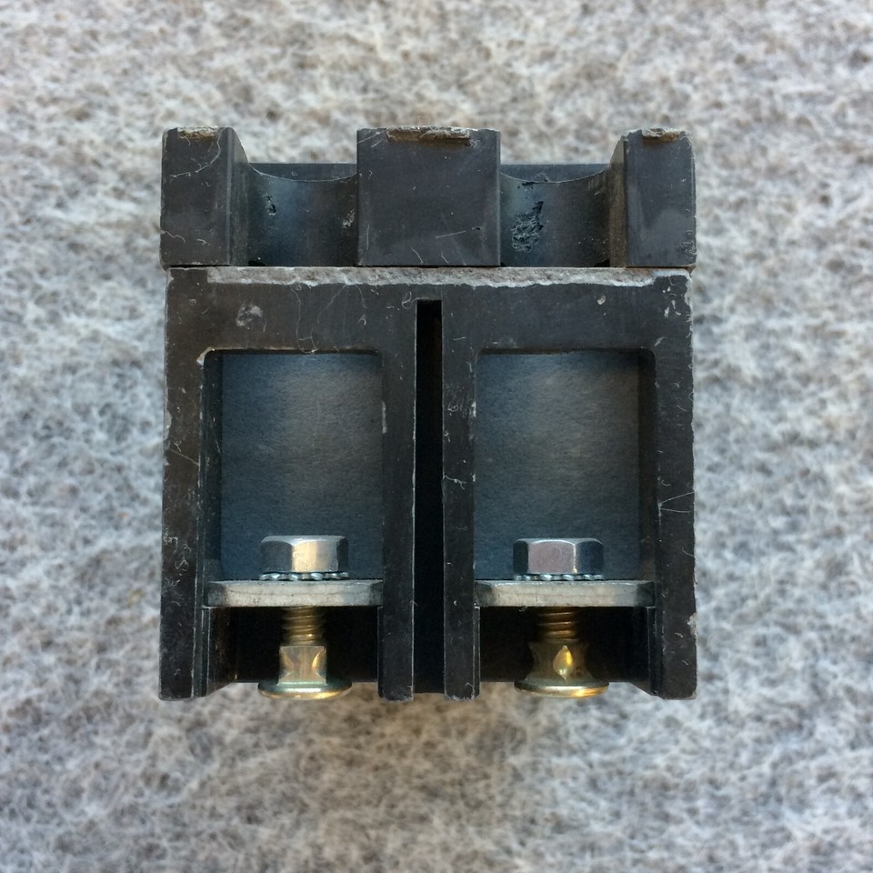 Cutler Hammer CC2200 200 Amp 2 Pole Circuit Breaker Type CC Lugs ...