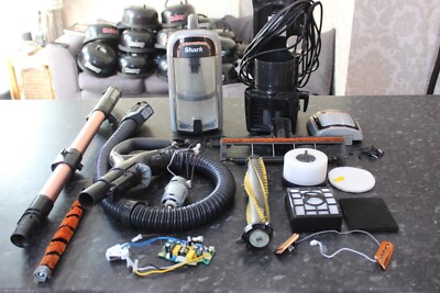 (68) Shark AZ910UKT 31 & 40 Vacuum Cleaner Spares: Hose, Wand, Bin ...