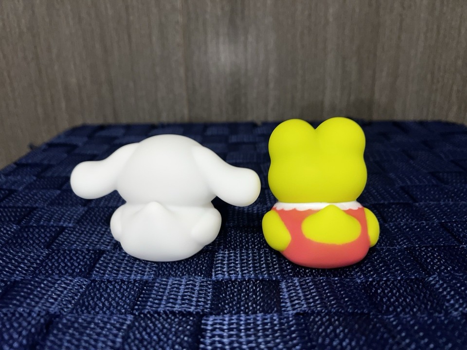 NWOT Duckz Hello Kitty Rubber Ducks Set of 2 Christmas Cinnamoroll ...