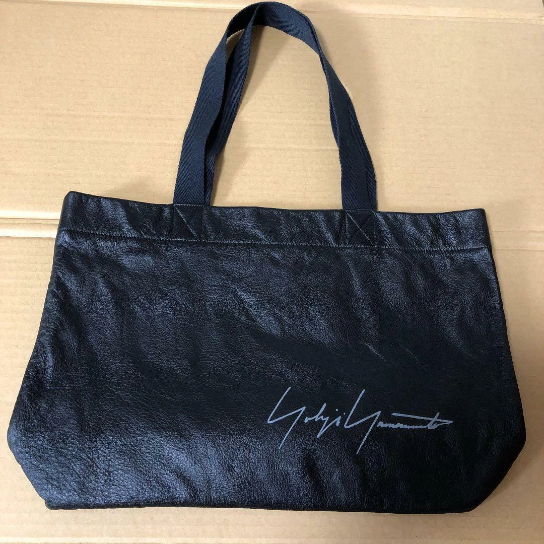 Yohji Yamamoto Signature