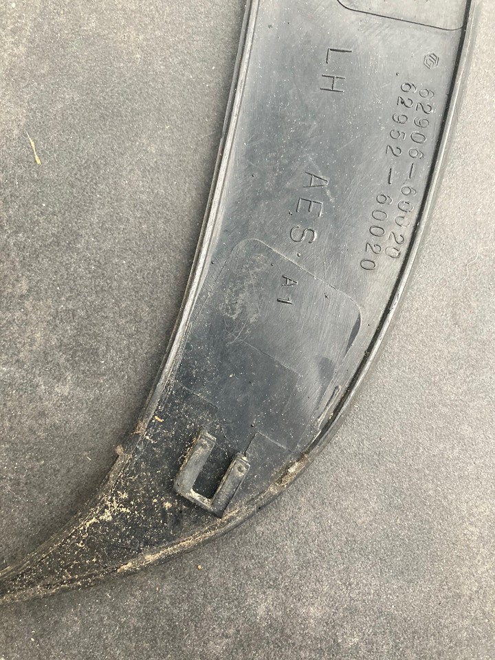 91-97 TOYOTA LAND CRUISER FJ80 REAR LEFT QUARTER PANEL WINDOW VENT TRIM ...