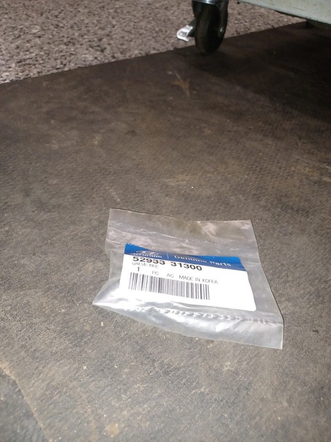 Hyundai OEM 05-18 Tire Pressure Sensor 5293331300 for sale online | eBay