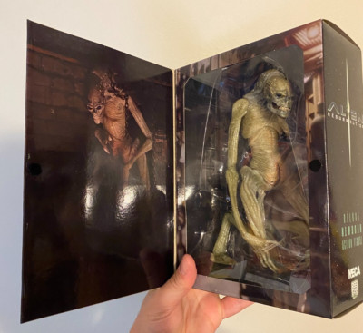 NEW RARE VHTF NECA Alien 4 Resurrection NEWBORN ALIEN 11" DELUXE IN ...