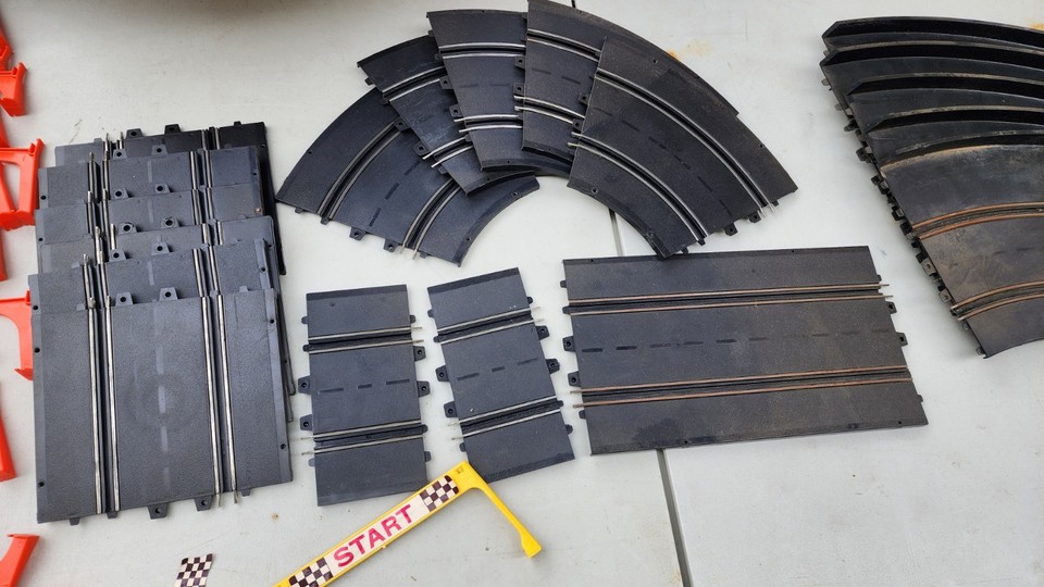Vintage ELDON Double Banked 8 ROAD RACE SLOT CAR SET 1:32 CARS & Bodies ...