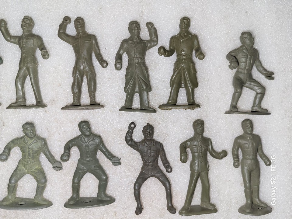 Lot of 81 MPC Ring Hand Plastic Soldier Figures 60MM No Weapons | eBay