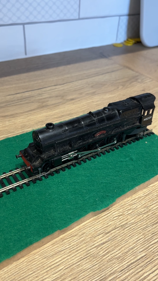 Hornby R50 Class 7P Princess Elizabeth Loco - 00 Gauge - Model Railway ...