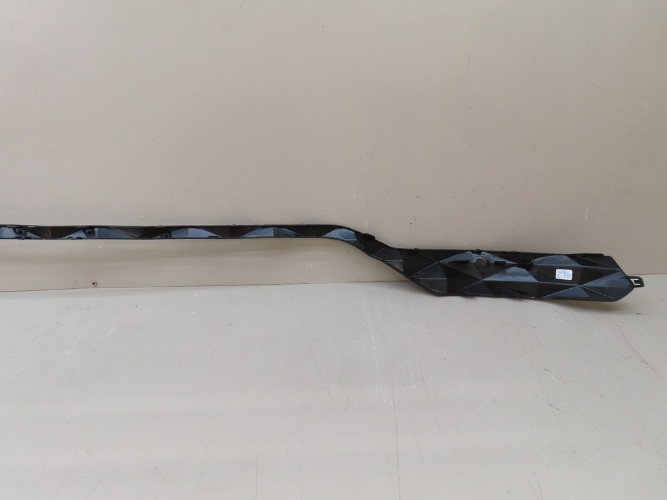 2022-2023 HYUNDAI Tucson Rear Center Bumper Cover Molding OEM 86696-N9050