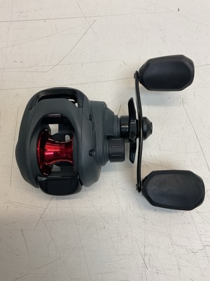 NEW Quantum Invade (INV100S) Baitcasting Fishing Reel, Right-Handed, 6. ...