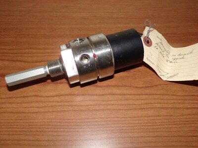 B/E Aerospace Oxygen Pressure Regulator 172405 (Removed Serviceable Tag ...