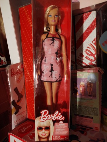 2009 Barbie Boutique Fashion Doll No.56431 Pink Iconic Dress Sundress ...