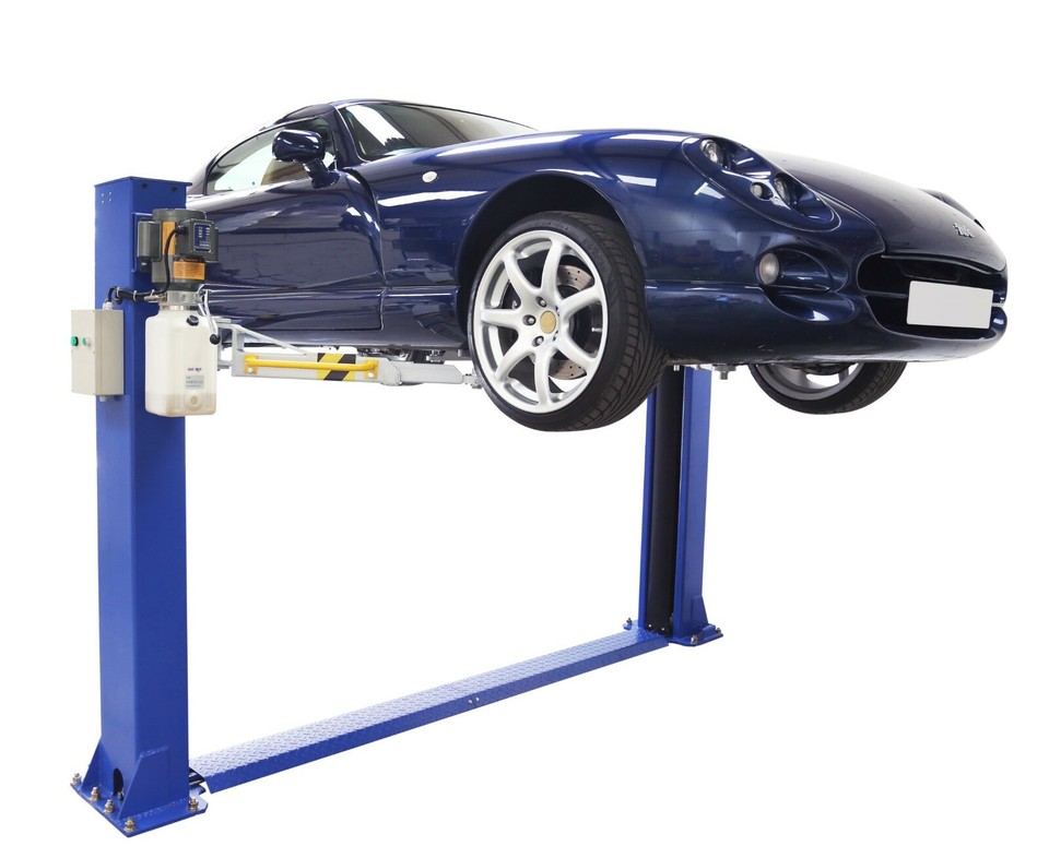NARROW SHORT 2 POST LIFT CAR VEHICLE RAMP / LIFT / HOIST 3.0 T / TWO ...
