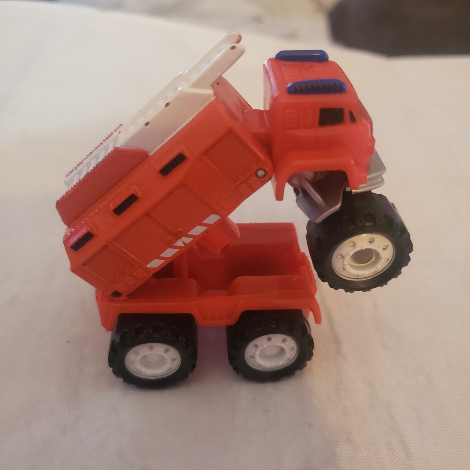 Matchbox Mattel 2010 Big Rig Buddies "Lanky" the Orange Crane Truck ...