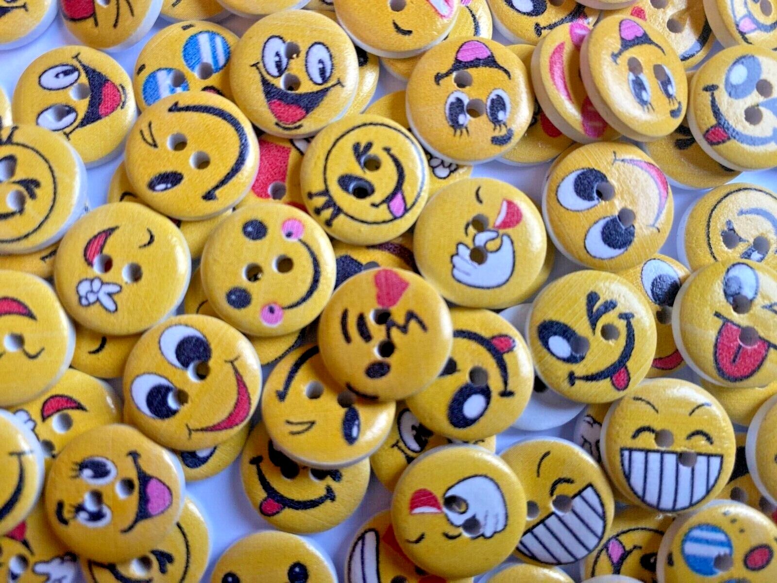15mm Buttons Wooden Smiley Faces Childrens Sewing Scrapbooking Cards ...