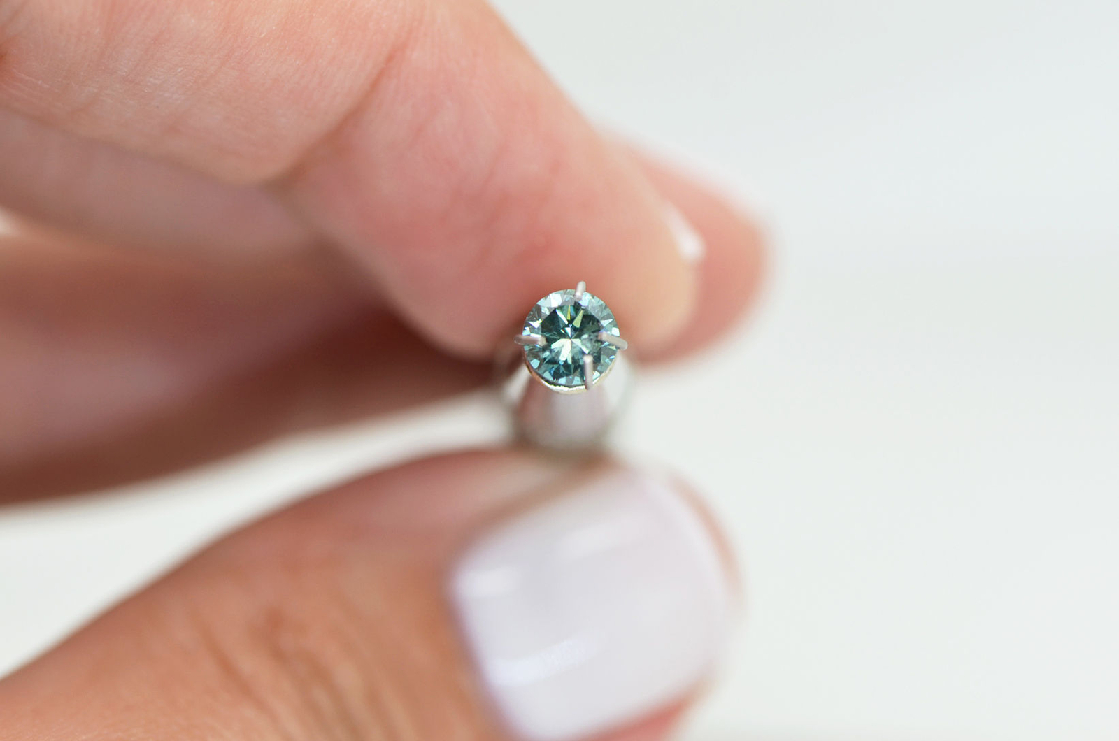 Loose Blue Diamond Round Shape Fancy Color 0.45 Carat VS2 Certified ...
