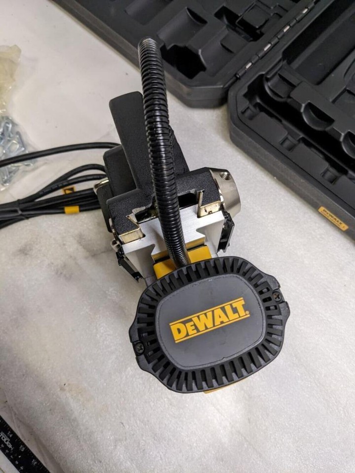 DEWALT DWE1622K MAGNETIC DRILL PRESS VAR SPEED 300-450RPM ELECTRO ...