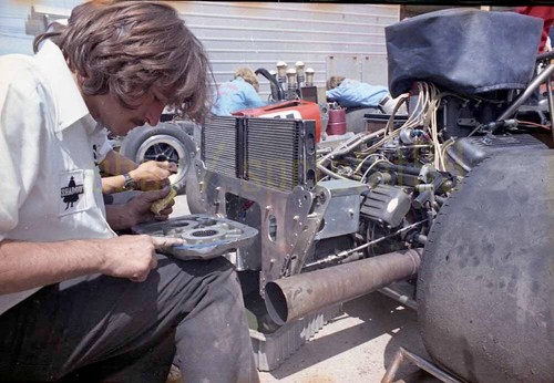 Jackie Oliver #1 Shadow Mk III - 1972 Can-Am Mosport - Vintage Race ...