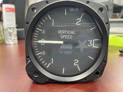 United Instruments Vertical Speed Indicator VSI PN C661035-0101, 7030 ...