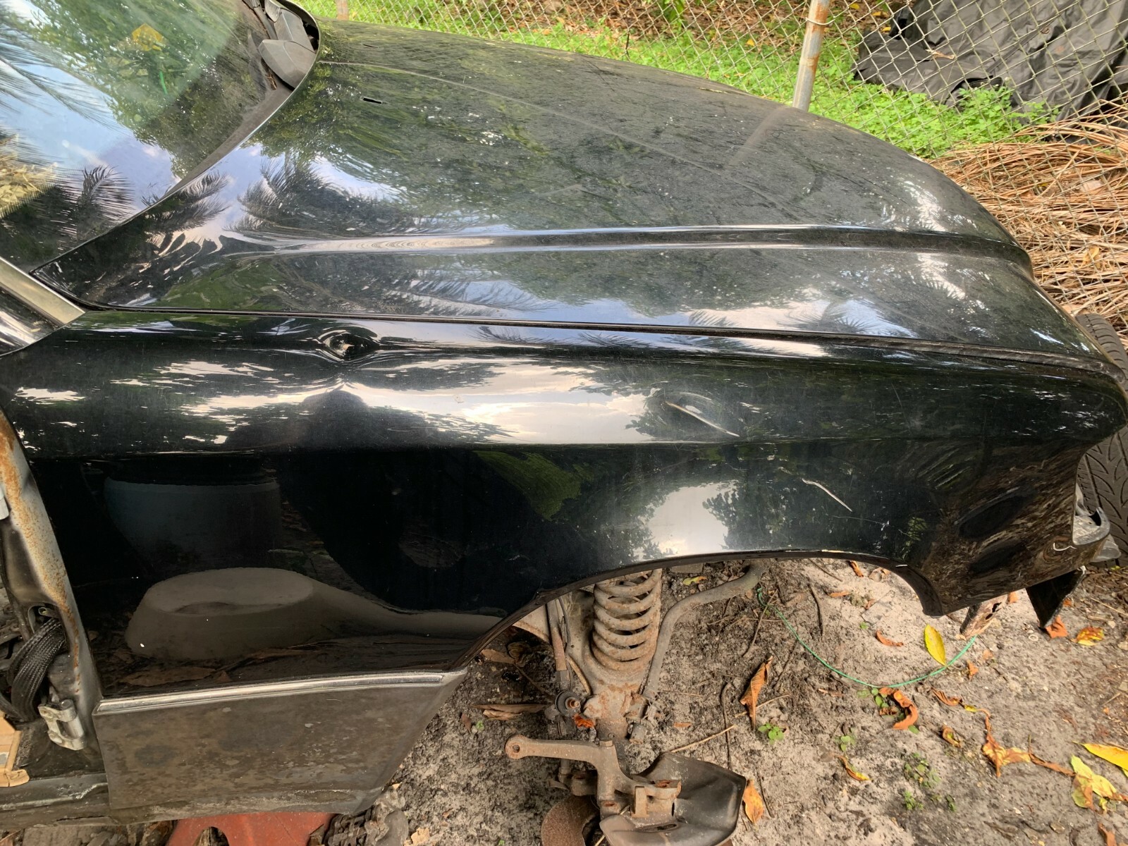 1994 - 1995 MERCEDES BENZ E320 convertable CLASS W124 FENDER FRONT LEFT ...