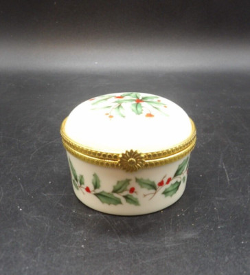 Vintage Lenox China Christmas Holiday Holly Trinket Box With Lid 24K ...