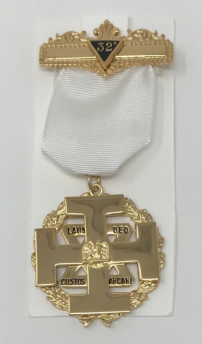Scottish Rite Commander In Chief Wings Down Jewel in Gold Tone with ...