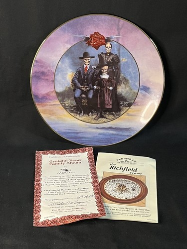 The Hamilton Collection Grateful Dead Family Album Collector Plate ...