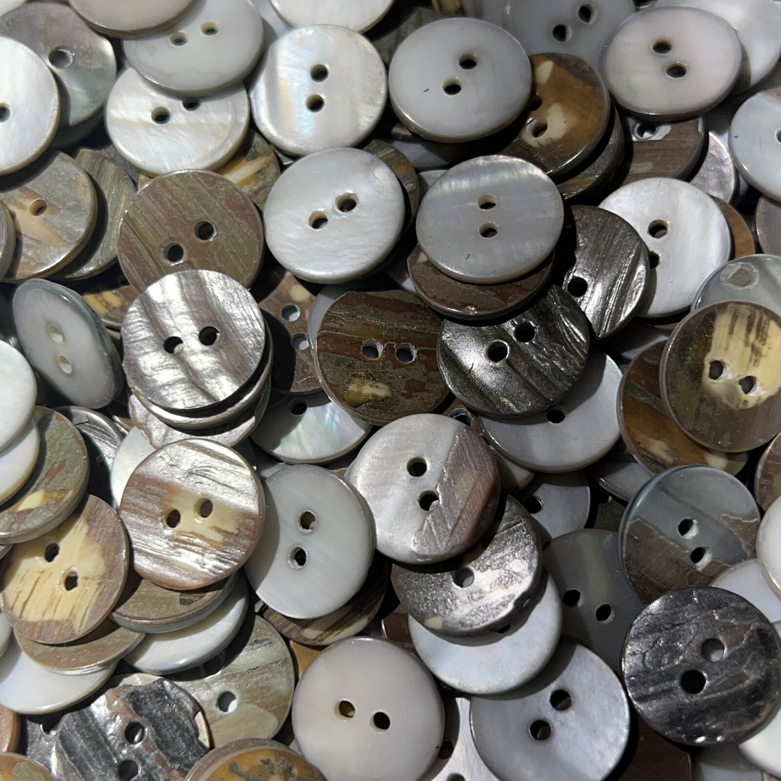 Rainbow Lt Smoke Mother Of Pearl River Shell Button 15mm 18mm 21mm ...