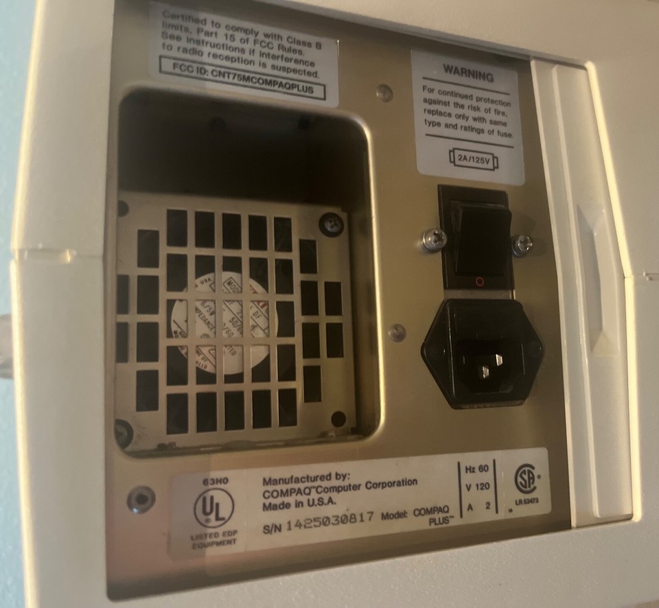 COMPAQ PLUS Model 101709 Vintage Portable Desktop Computer *Parts ...