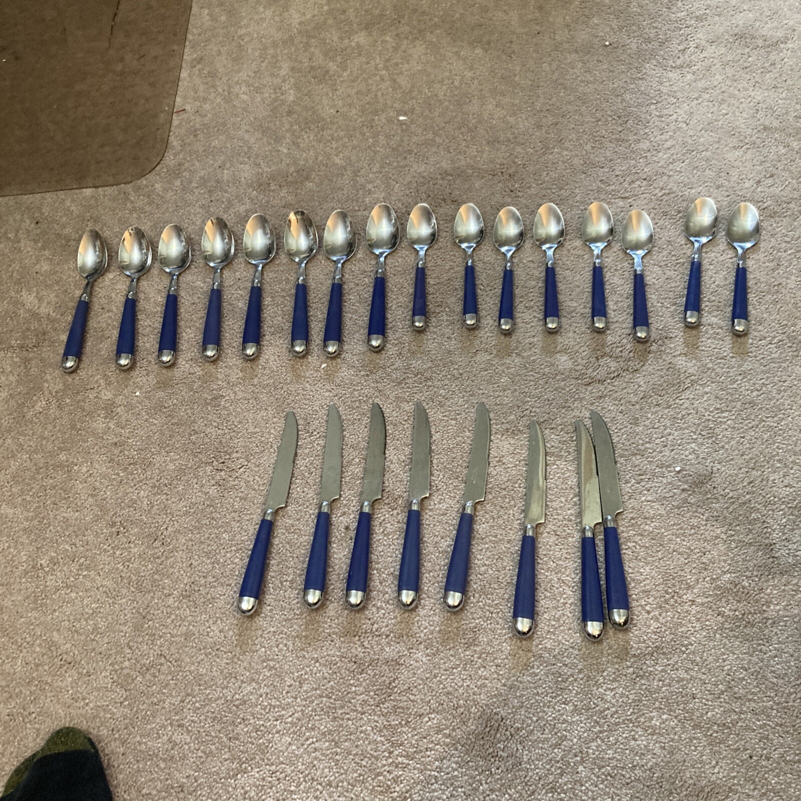 24 PC VINTAGE Gibson Flatware Stainless Silverware Blue Handles NO ...