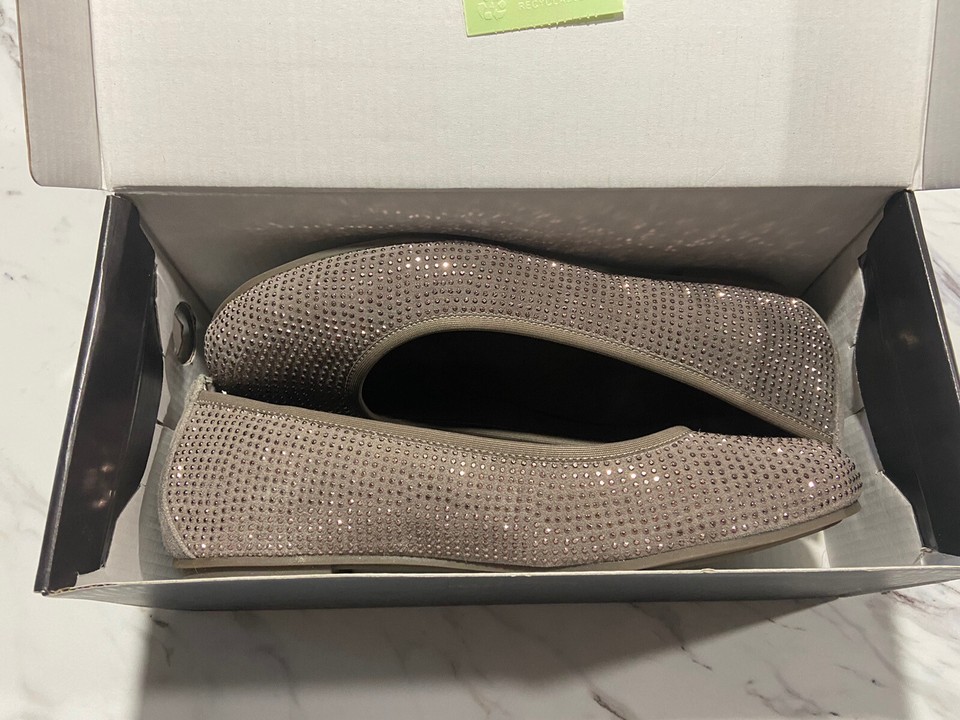 Vionic Spark 359 Willow Taupe Women’s Sz 6 Ballet Flat Bronze Studs ...