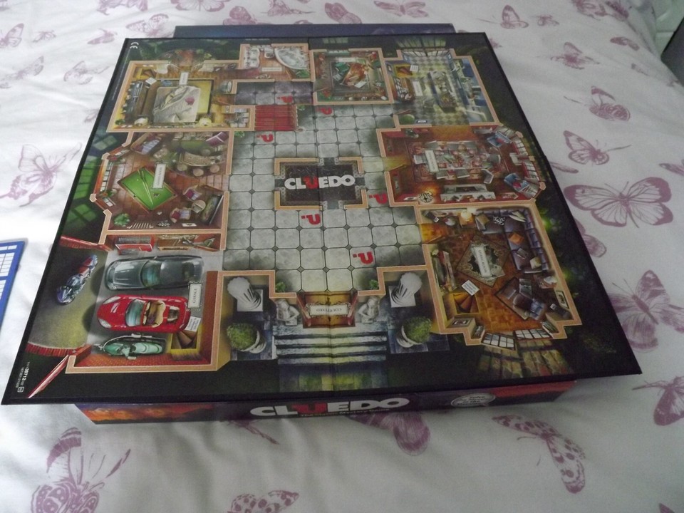 2010/2011 Cluedo The Classic Mystery Game Complete | eBay
