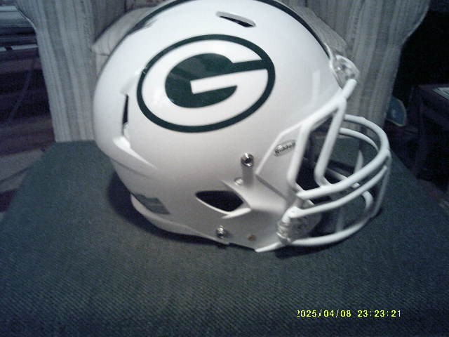Green Bay Packers Full Size Youth Medium Replica Riddell Football ...