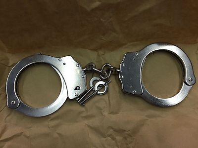SILVER SOLID STEEL POLICE HANDCUFFS DOUBLE LOCKING, CHAIN Professional ...