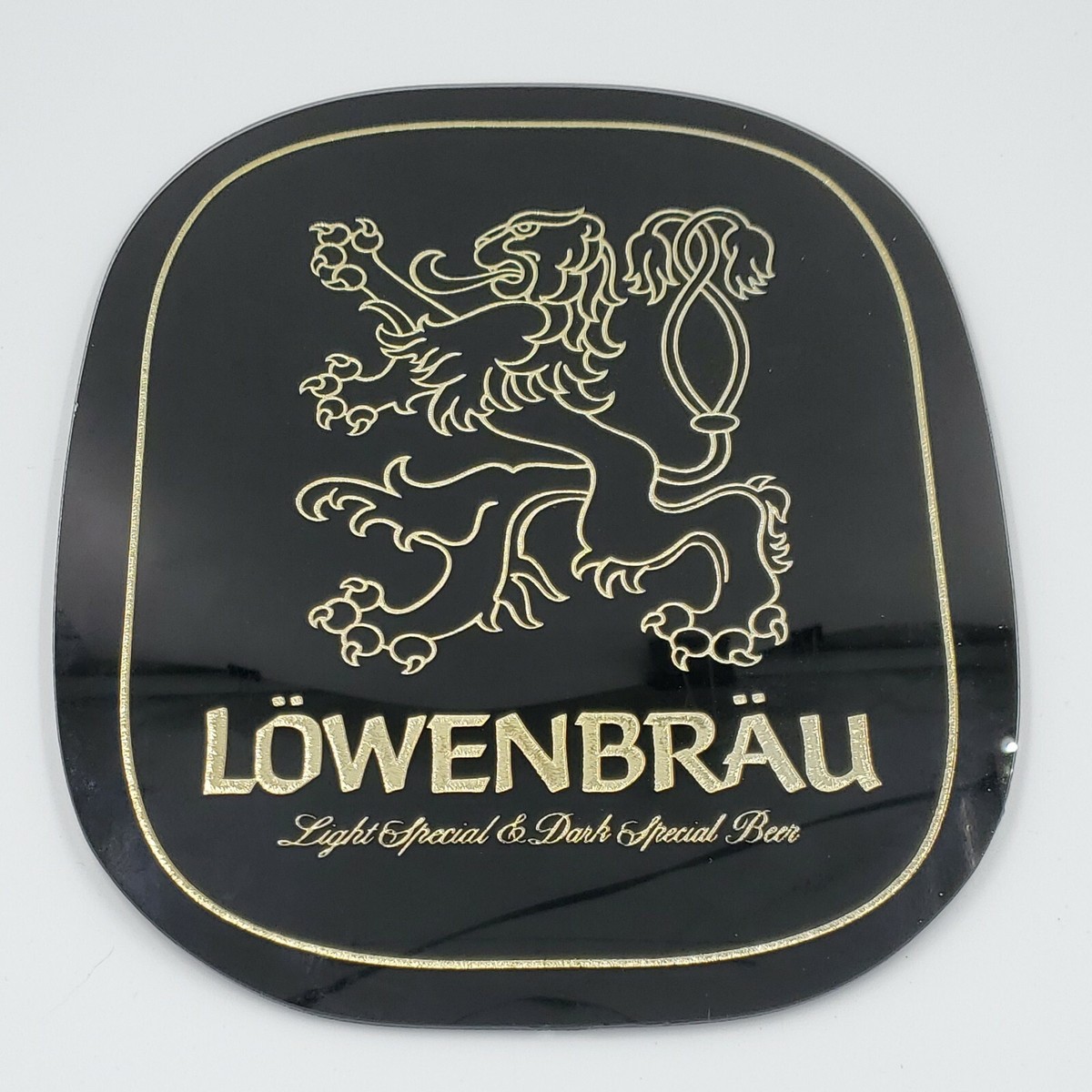 Lowenbrau Logo