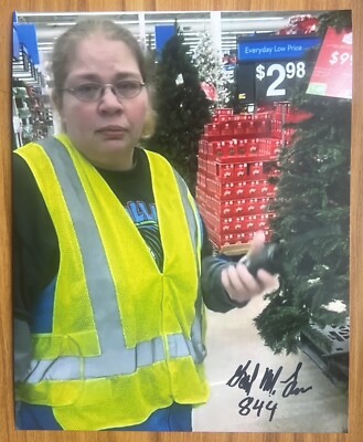 GAIL LEWIS SIGNED 8x10 PHOTO WALMART EMPLOYEE #844 RARE! TIKTOK (PROOF ...