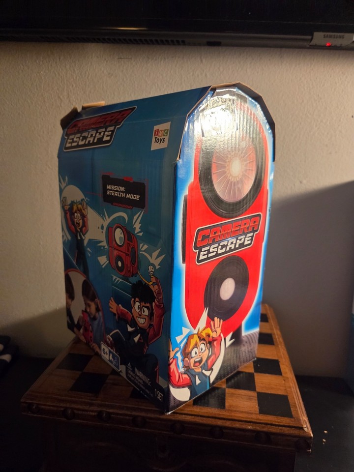 Camera Escape - Mission: Stealth Mode by IMC Toys Motion Censor Action ...