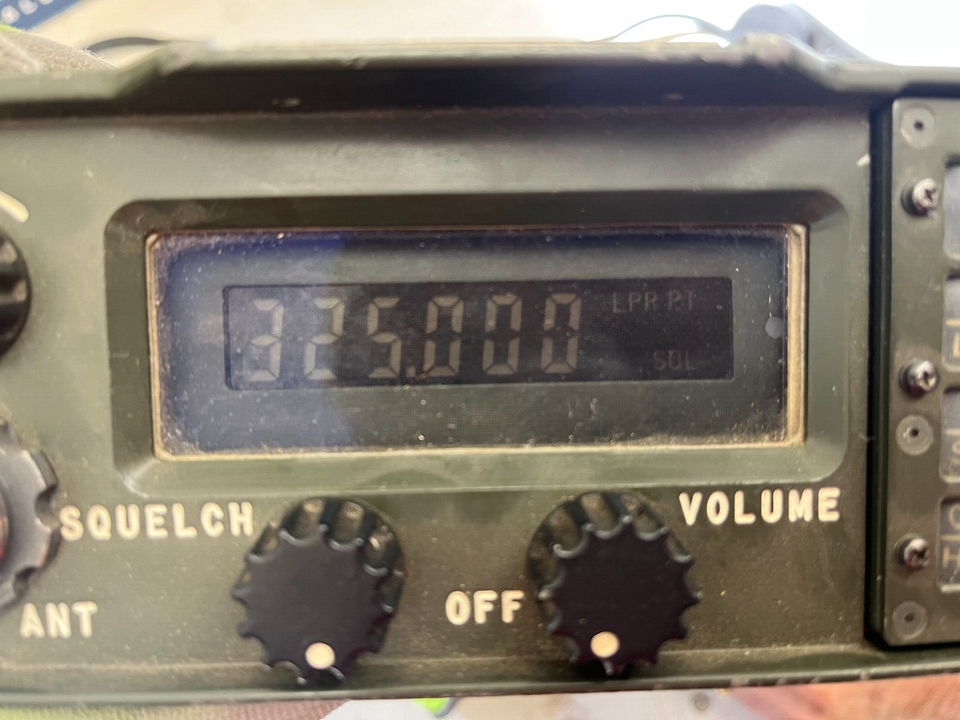 RT-1319B/URC P/O AN/PRC-113 VHF & UHF MANPACK & AN/VRC-83 MOBILE ...
