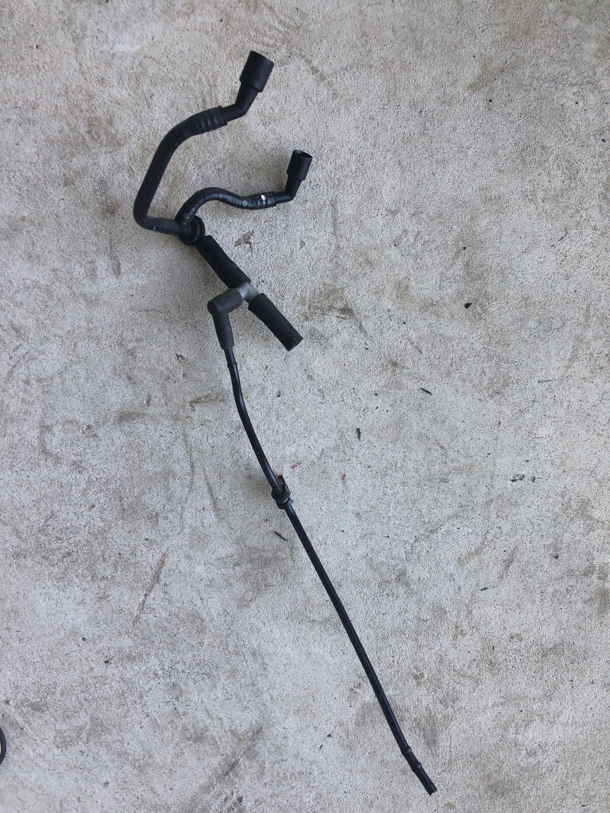 VW Eos Jetta GTI Audi A3 Vacuum Hose On Top of Cylinder Head Genuine ...