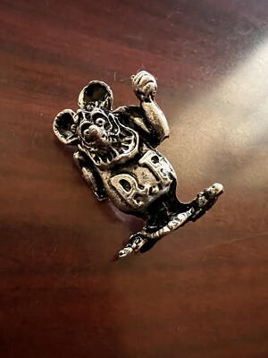 3D Rat Fink Pin Vintage Ed Roth Mechanic Shirt Hat Badge Classic Hot ...