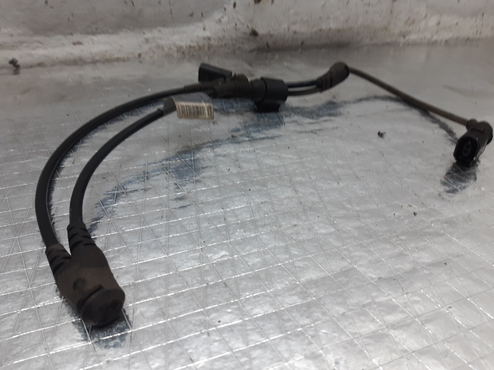 12+Porsche+Panamera+4s+Front+Right+Passenger+Side+Wheel+Hub+Harness+ ...