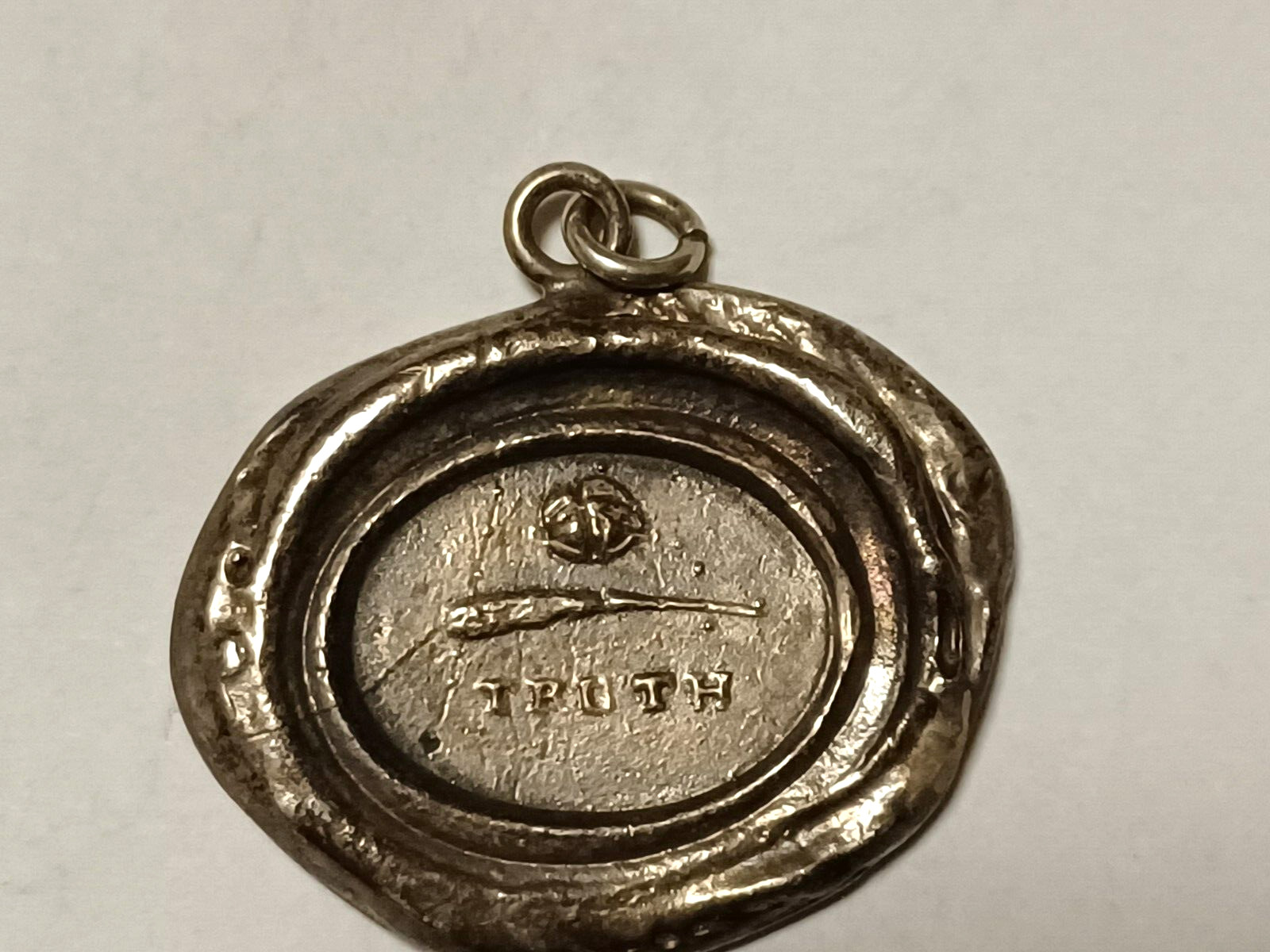 PYRRHA Sterling Silver 925 Truth Talisman Seal Pendan… - Gem