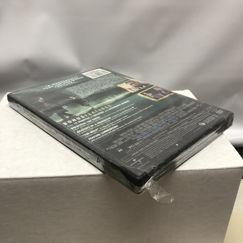 Breach DVD Chris Cooper Ryan Phillippe Laura Linney True Story FBI Spy ...