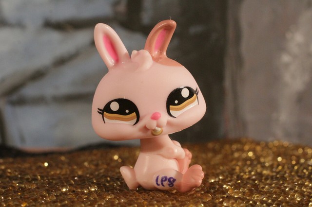 2007 Hasbro Littlest Pet Shop LPS Pink Bunny Rabbit #1366 for sale ...