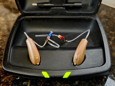 Starkey Livio 1200 RIC Hearing Aids w/ Charger, Manual, Box | eBay