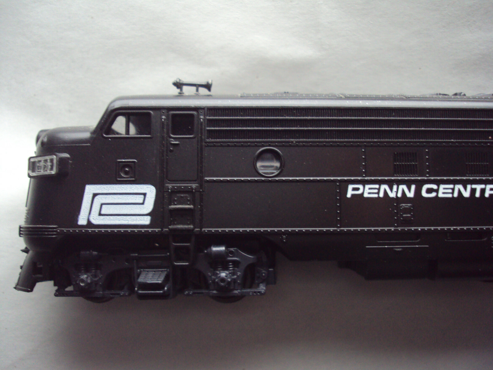 HO Scale Atlas 7047 PC Penn Central FP7 Diesel Locomotive #4362 | eBay