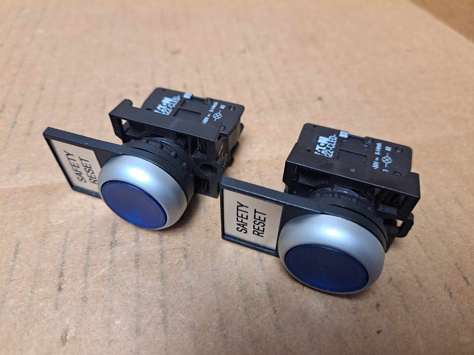 Eaton Blue Illuminated Push Button (Lot of 2) Part No. M22-K10 w/ M22 ...