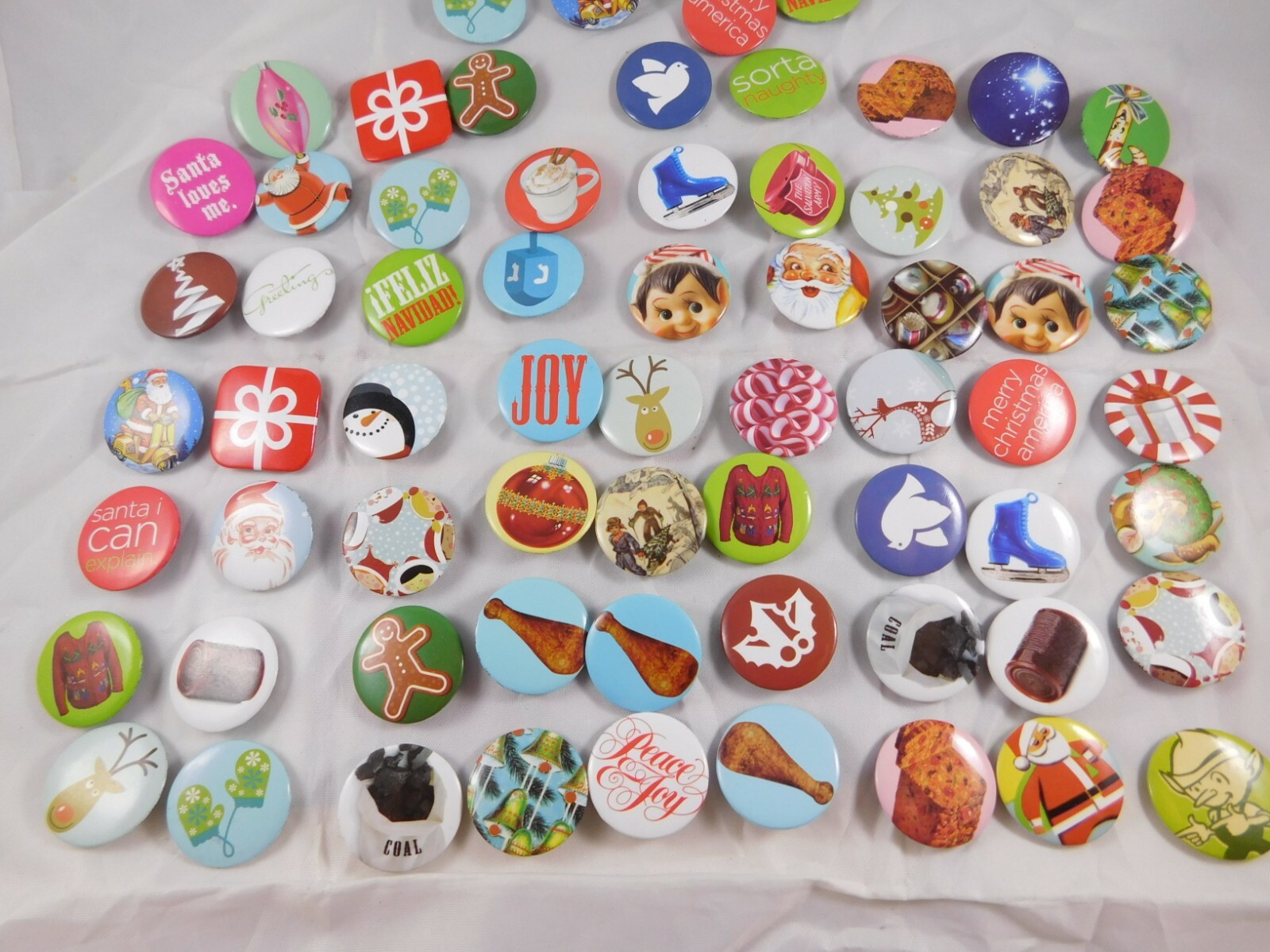 2012 JCP JC Penney Christmas Holiday Mini Buttons Pins Lot 66pcs | eBay