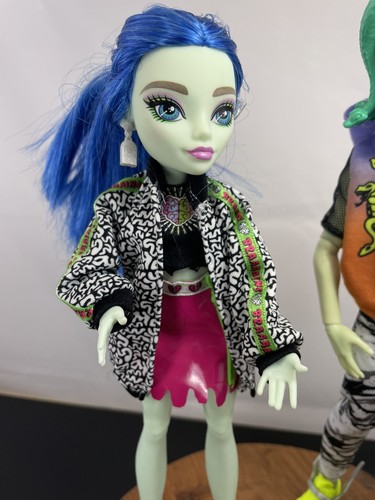 MONSTER HIGH Dolls Ghoula Yelps & Deuce Gorgon Coffee Bean | eBay